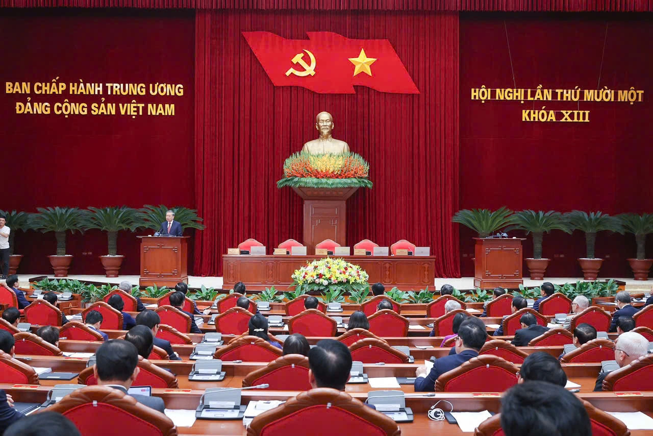 Party Central Committee’s 11th plenum concludes with agenda completed ...